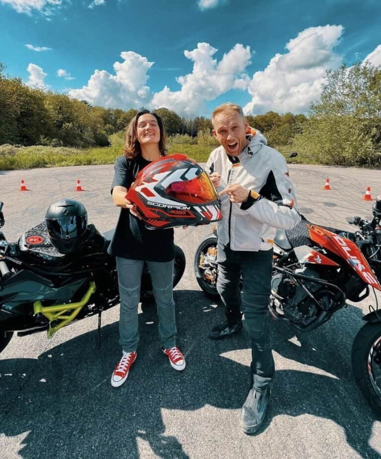 Sarah Lezito Motorcycle Stunt Rider - Theirson Diary