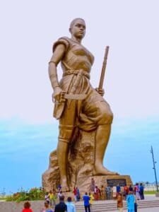 The majestic Amazon Statue in Benin - Theirson Diary